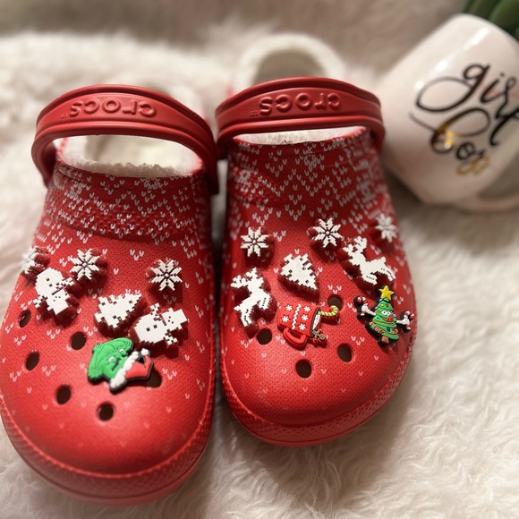 CROCS | Shoes | Nib Crocs Ugly Sweater Lined Clogs | Poshmark